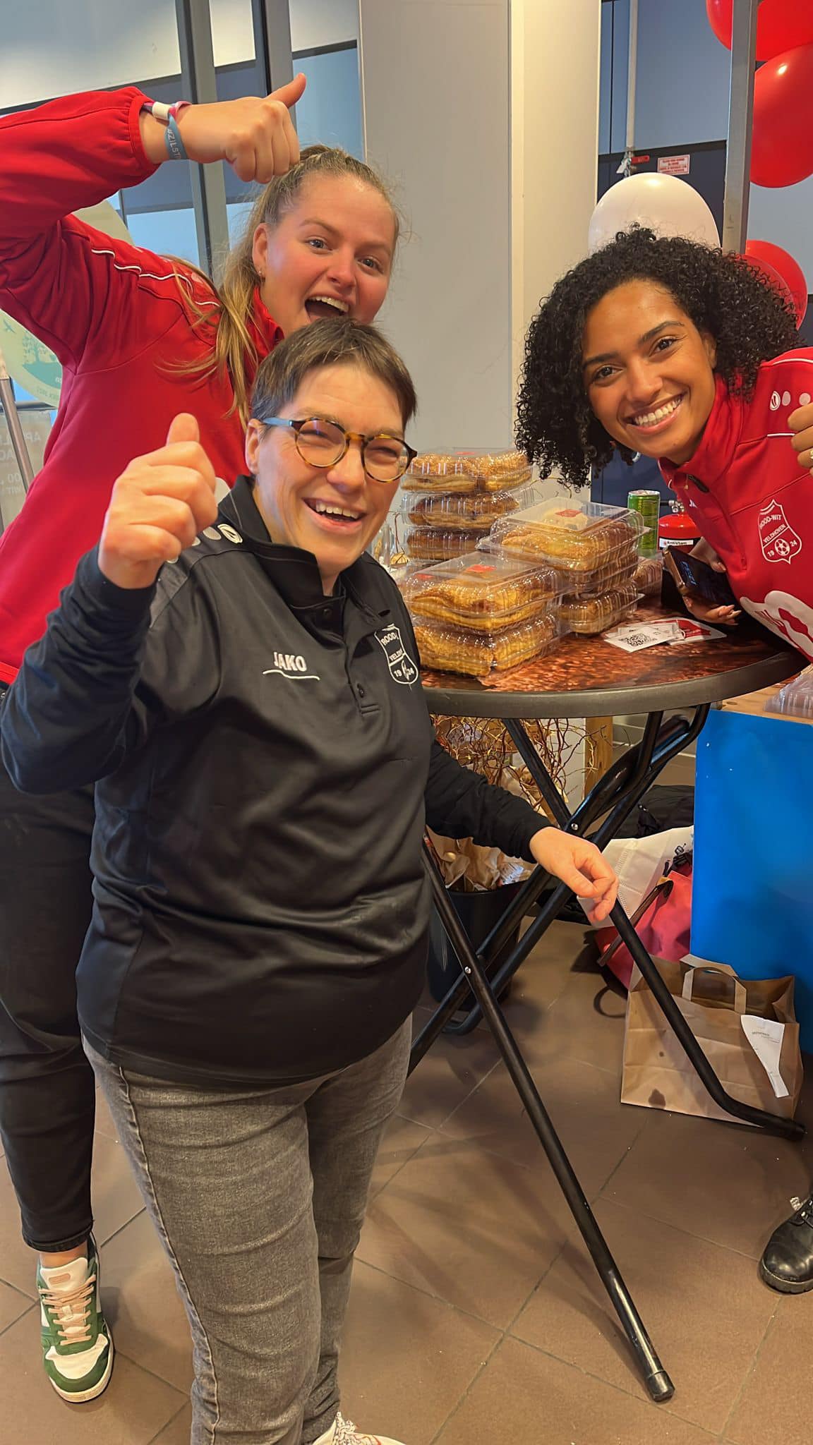 Appelflappen-actie GROOT SUCCES!!! | S.V. Rood-Wit Veldhoven